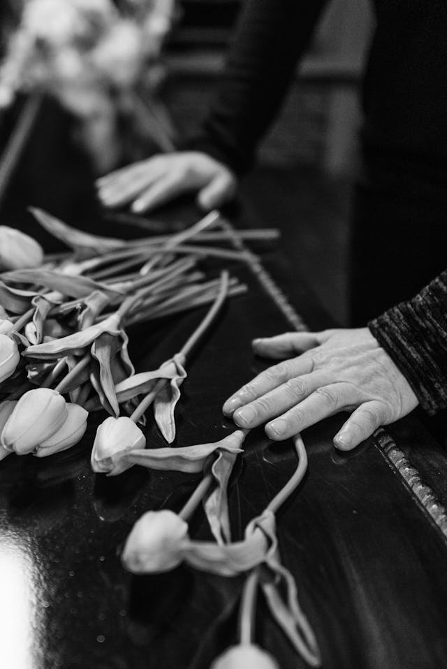 Things to Know about Planning a Traditional Funeral Service